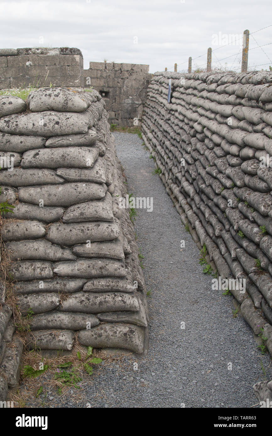 Ww1 trenches trench warfare over the top hi-res stock photography and ...