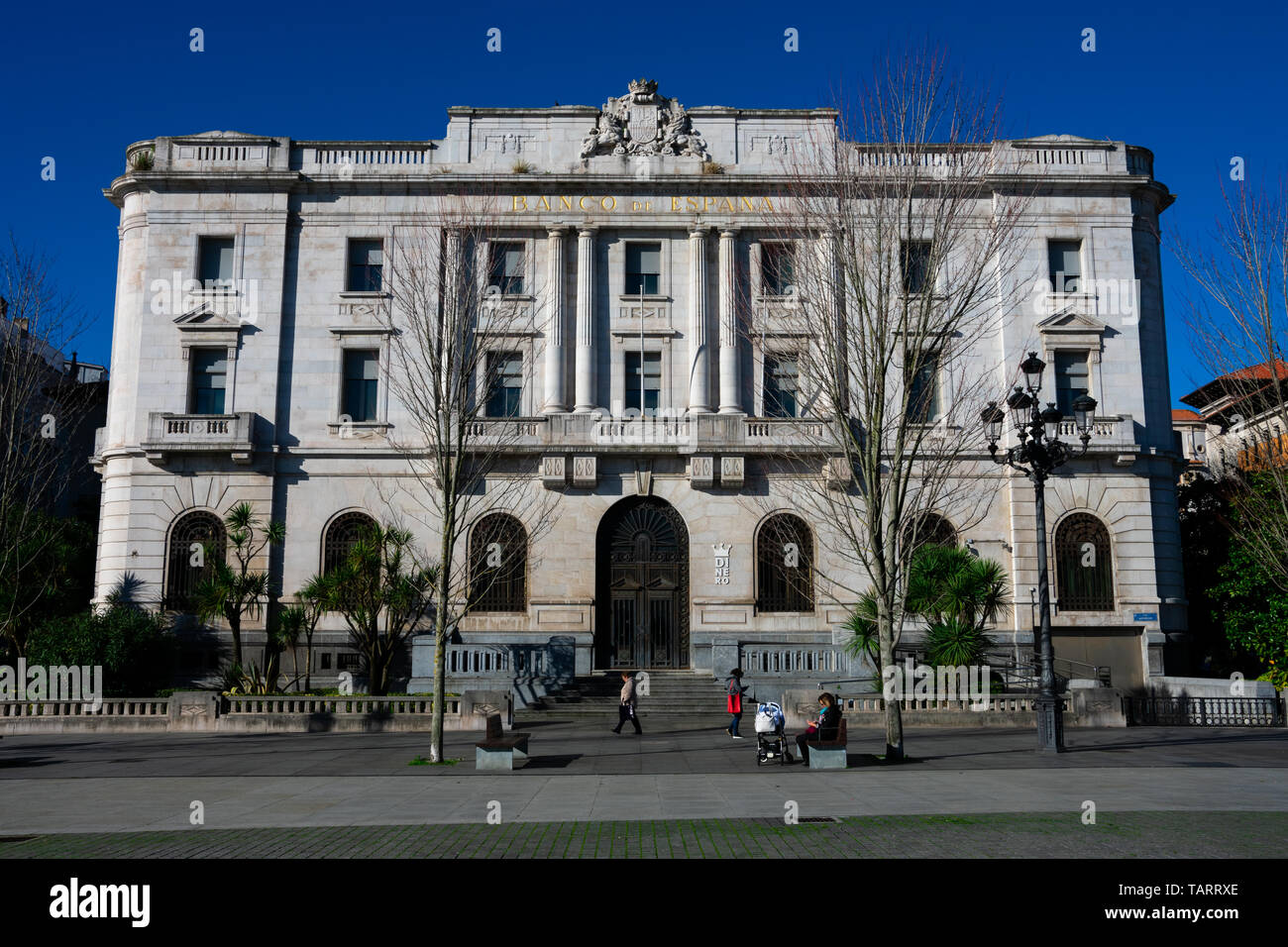 Banco de santander building hi-res stock photography and images - Alamy