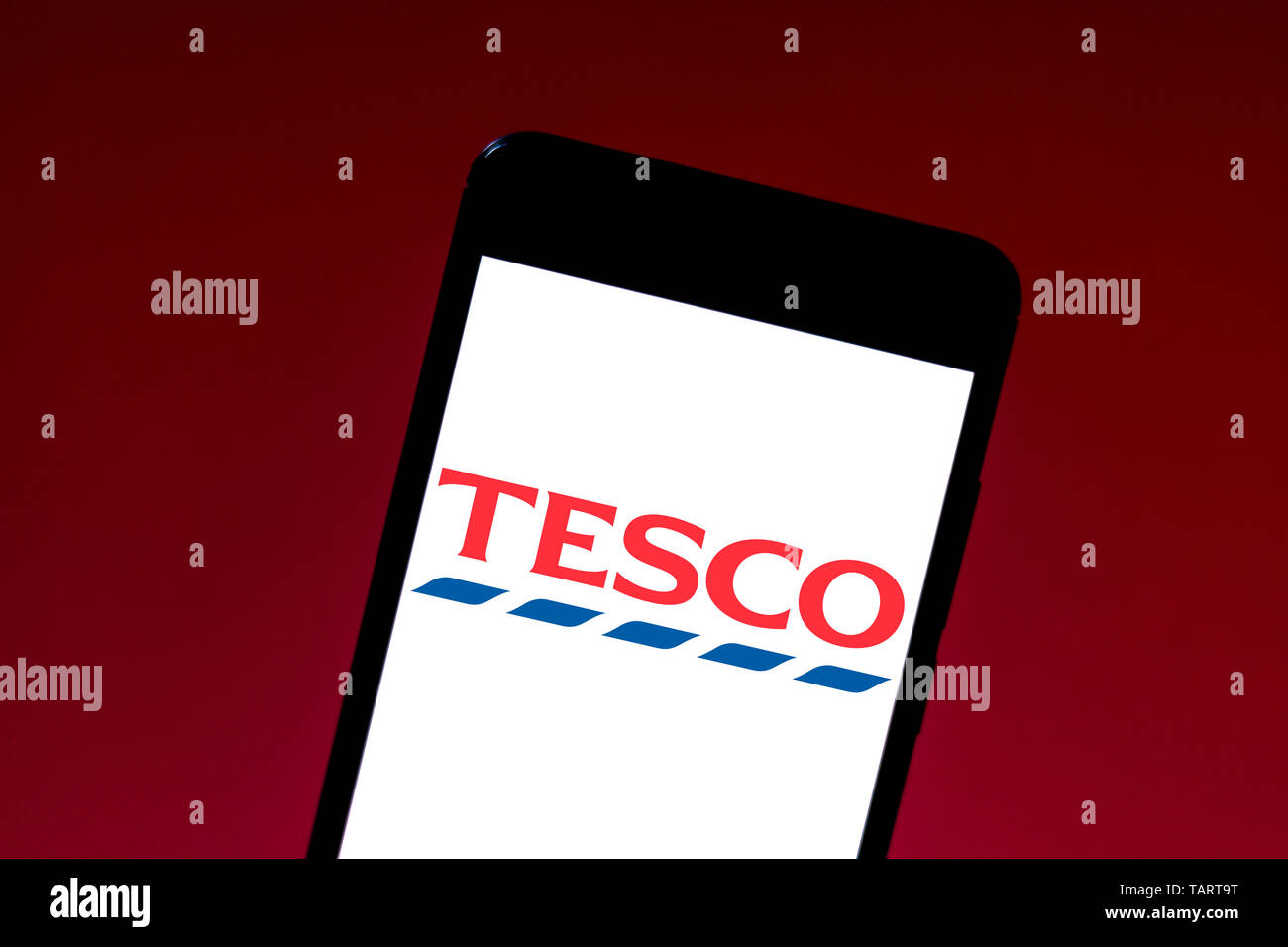 Tesco mobile phone hi-res stock photography and images - Alamy