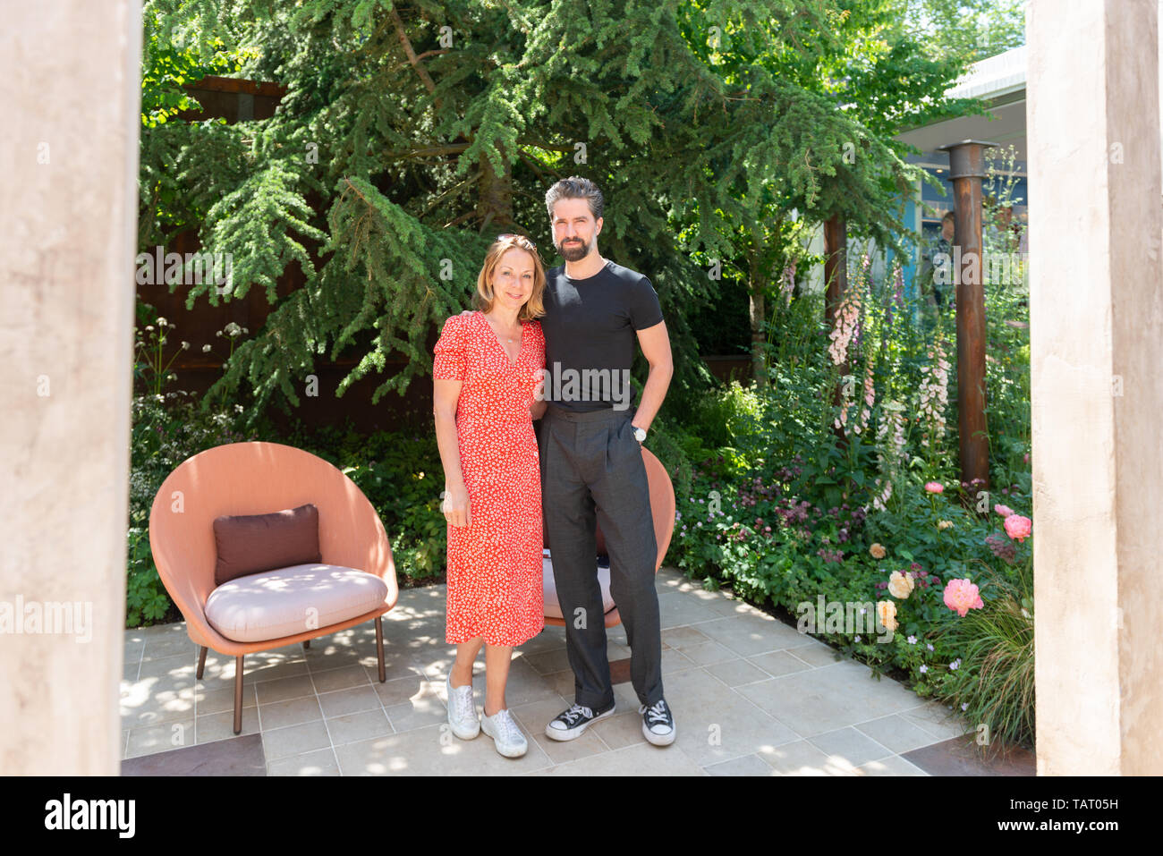 Jack Guinness with garden designer Jo Thompson on the Wedgwood garden ...