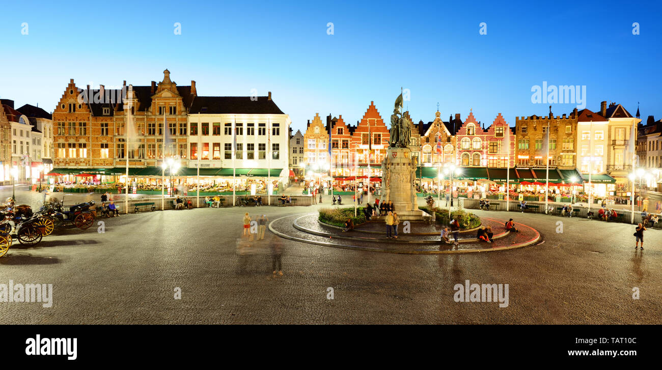 Grote Markt square in Bruges -Brugge, Belgium Stock Photo - Alamy