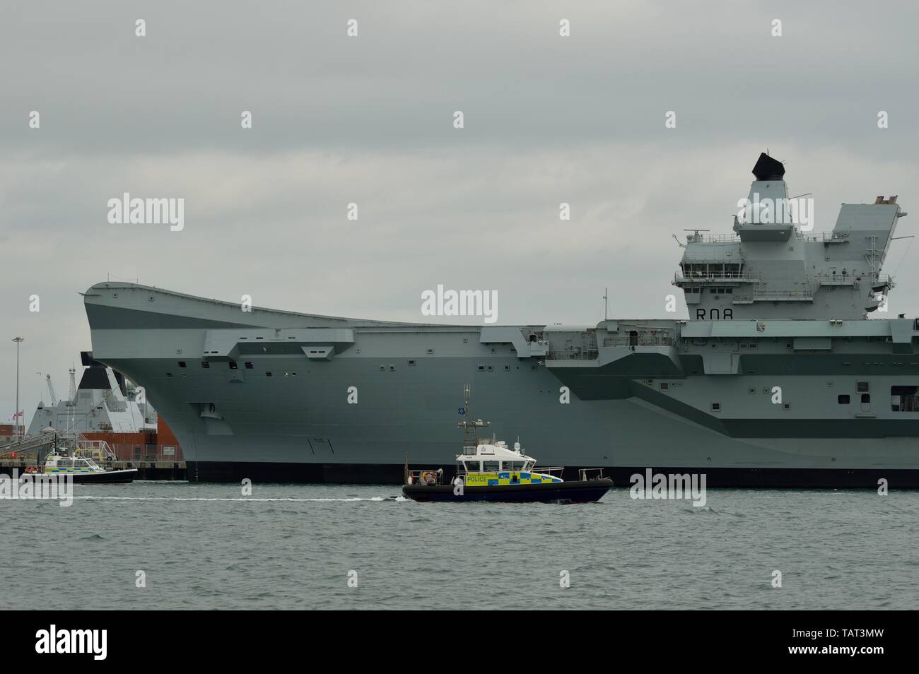 Portsmouth harbour and the solent Stock Photo - Alamy