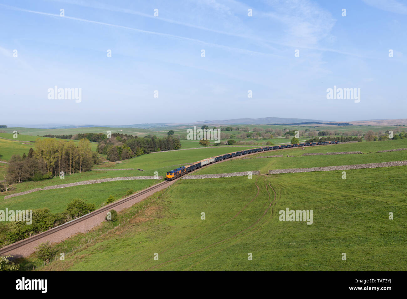 GB Railfreight class 66 locomotive 66759 hauling a train on the scenic ...