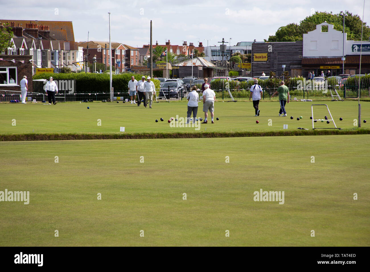 People playing crown green bowls Stock Photo - Alamy