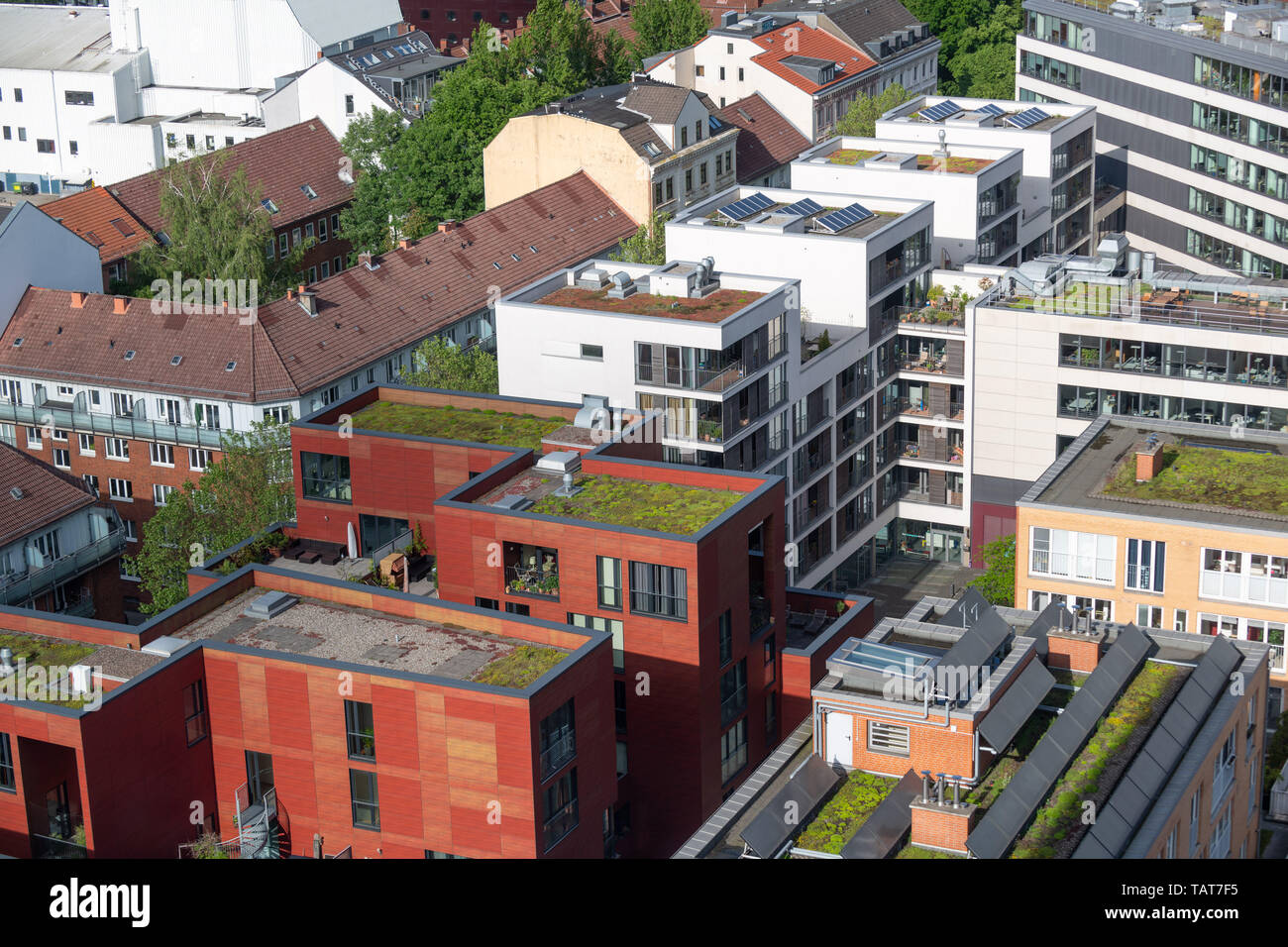 Modern office architecture overview hi-res stock photography and images ...