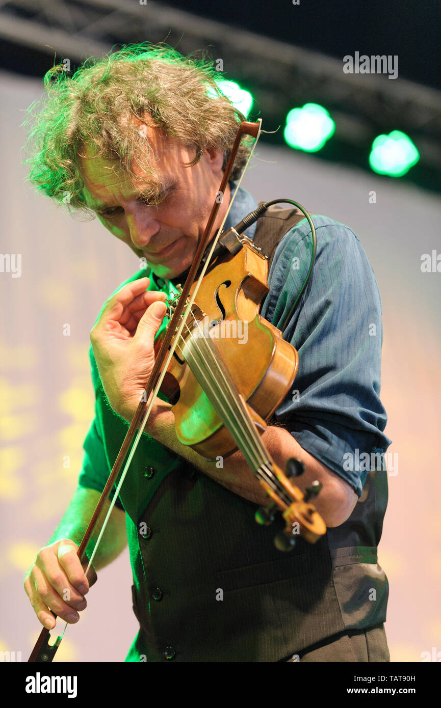 Matt gordon folk hi-res stock photography and images - Alamy