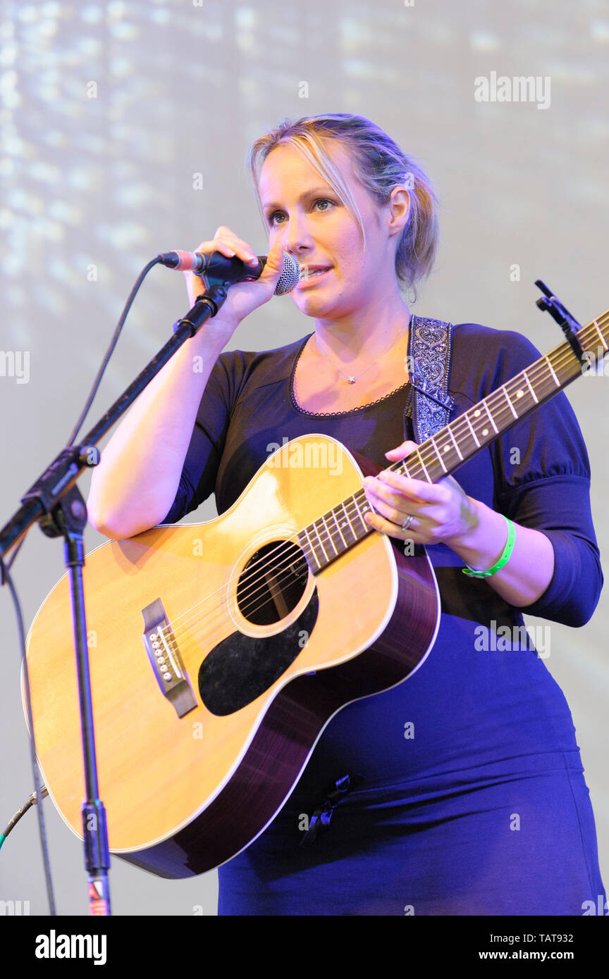 Irish folk singer Heidi Talbot performing at the Wickham Festival, UK ...