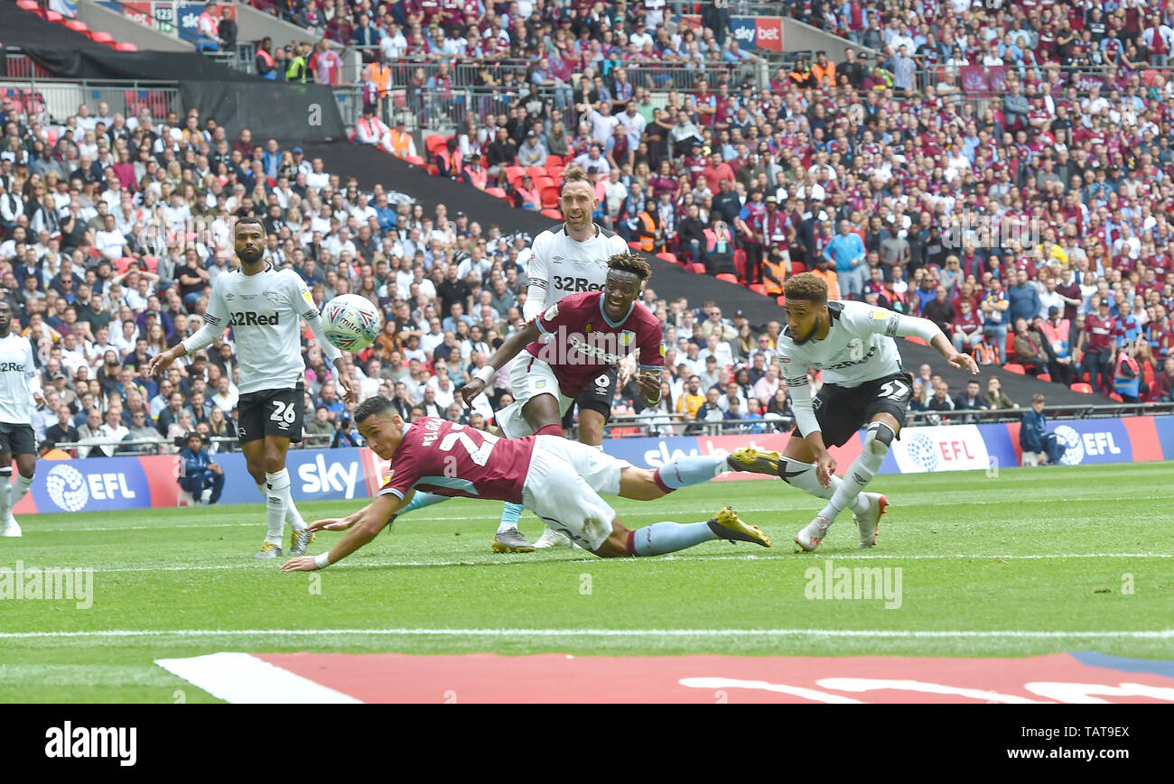 Goal wembley stadium hi-res stock photography and images - Alamy