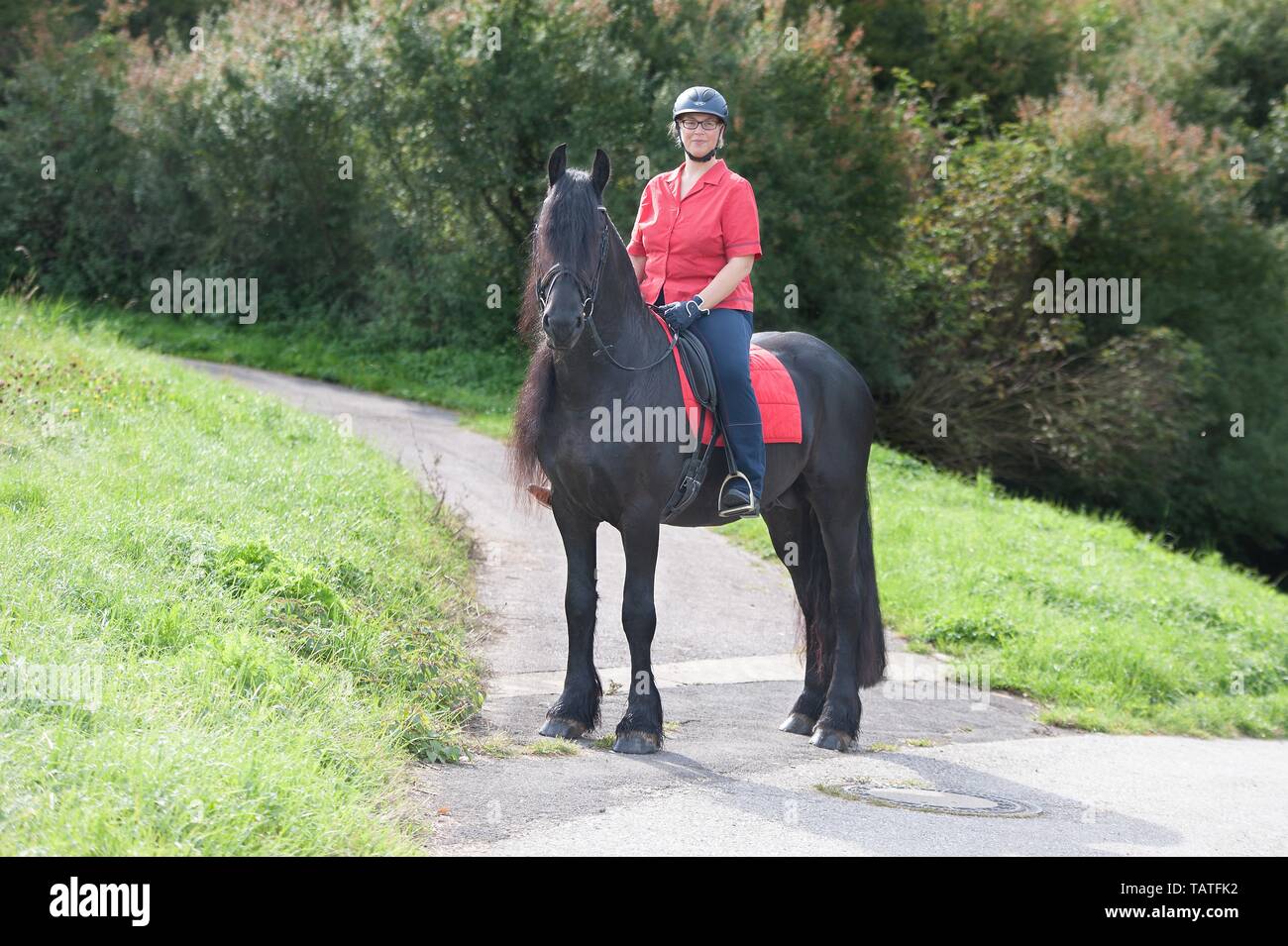 Side ways cap hi-res stock photography and images - Alamy