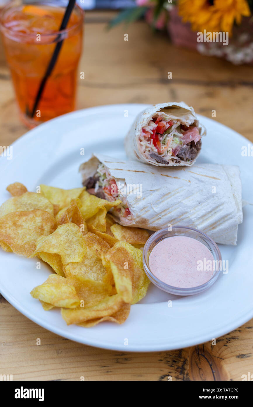 Doner kebab chips hi-res stock photography and images - Alamy