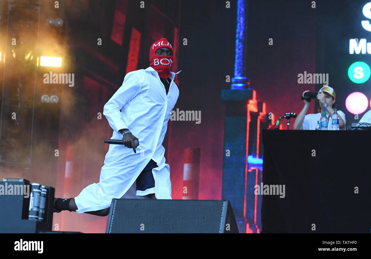 Known professionally as sheck wes hi-res stock photography and images ...