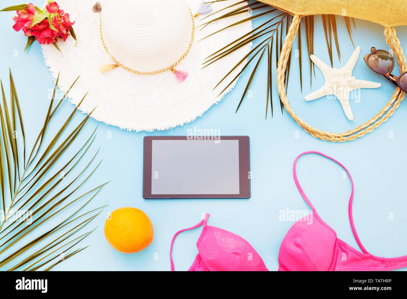 Black shell suit hi-res stock photography and images - Alamy