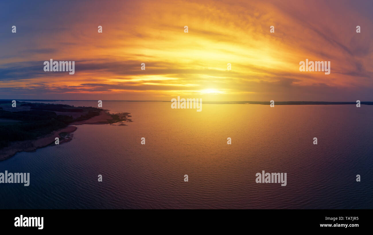 Stunning sunset aerial view hi-res stock photography and images - Alamy