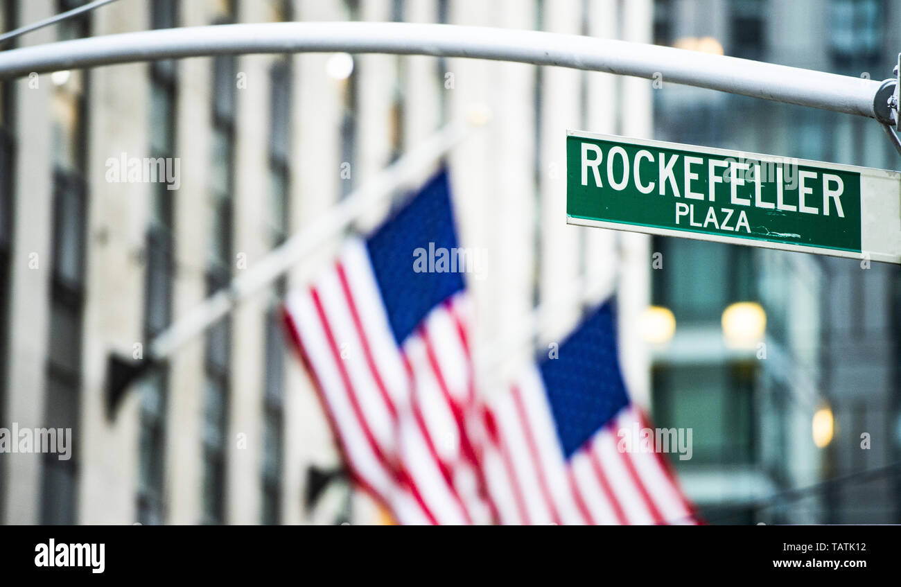 Rockefeller plaza sign hi-res stock photography and images - Alamy