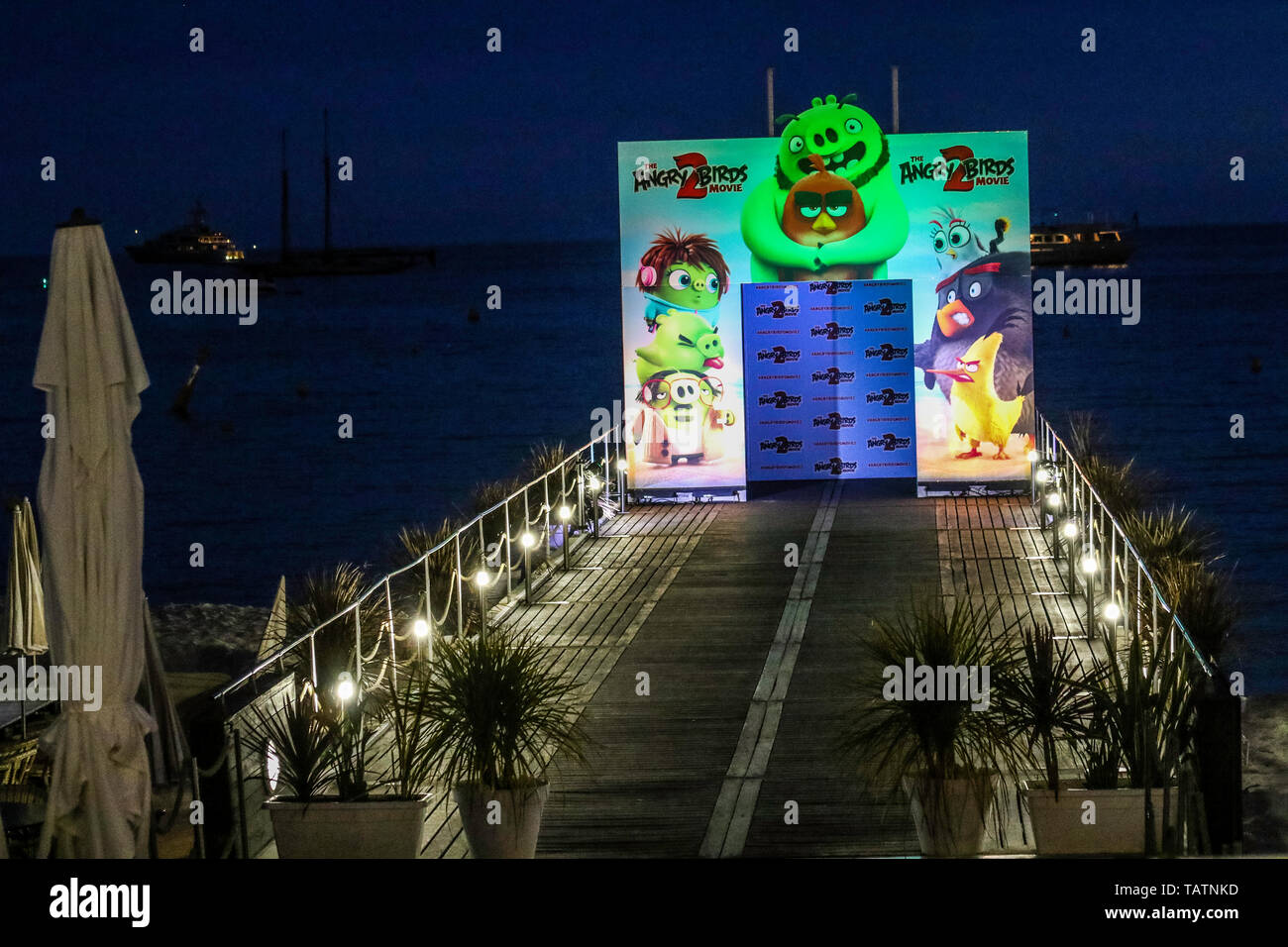 Cannes night yachts hi-res stock photography and images - Alamy