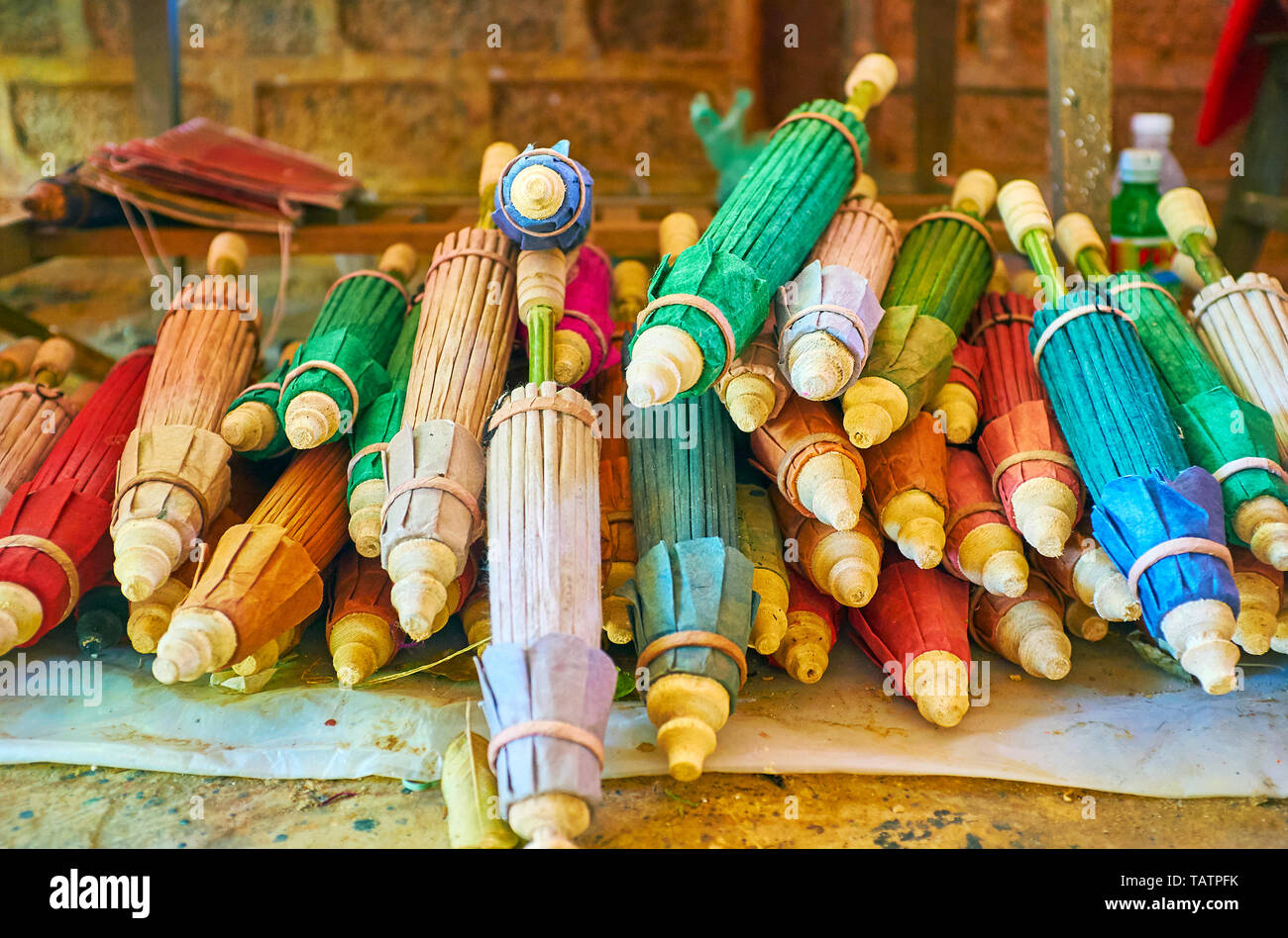 Family tree materials hi-res stock photography and images - Alamy