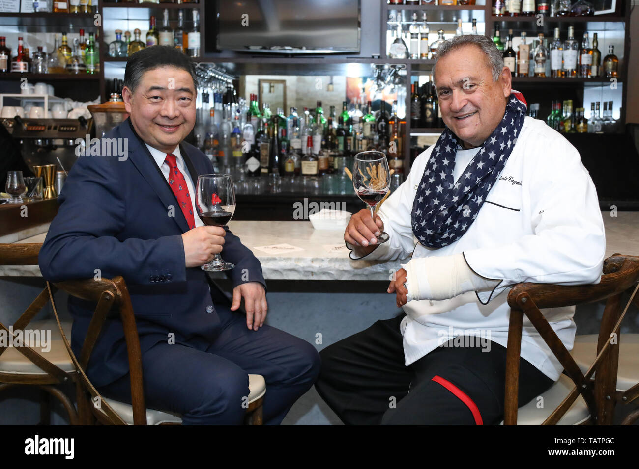 Joey zhou zheng hi-res stock photography and images - Alamy