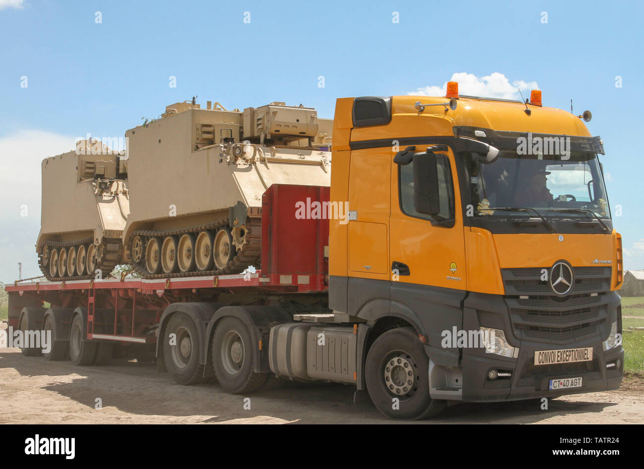 M1068 hi-res stock photography and images - Alamy