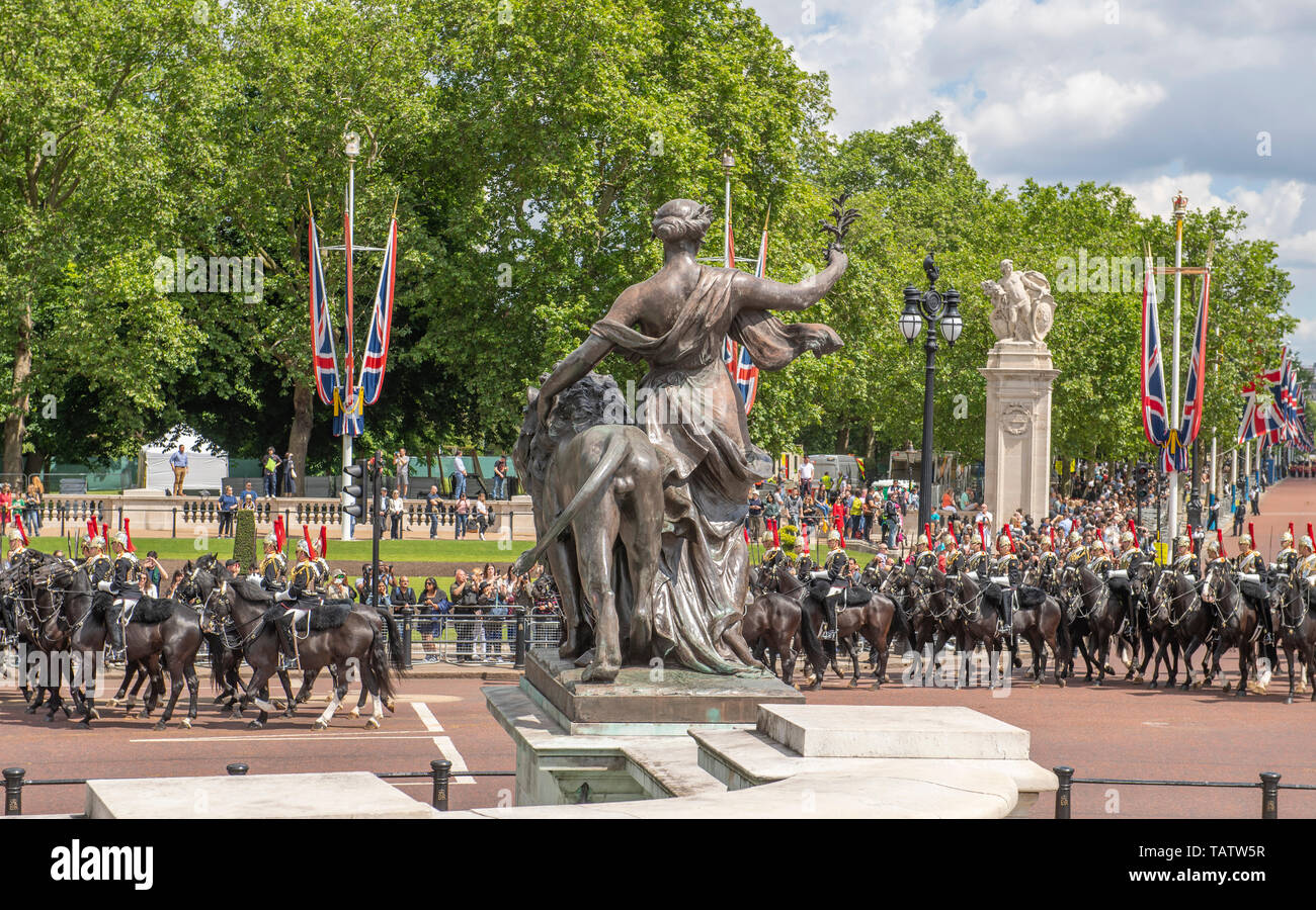 London, UK. 25th May 2019. Soldiers and Band of The Household Cavalry ...
