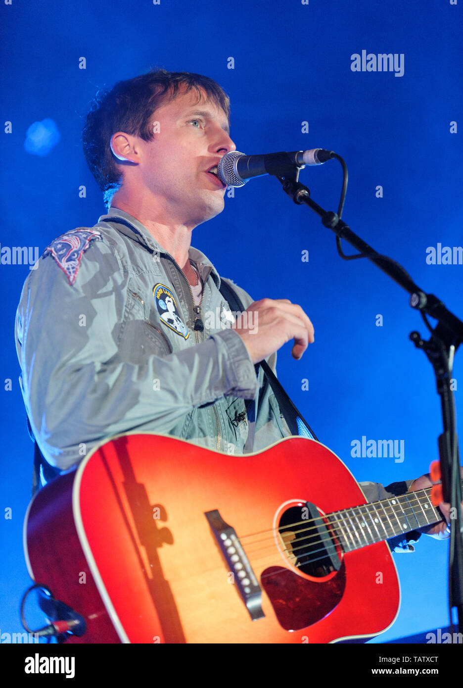 James blount hi-res stock photography and images - Alamy