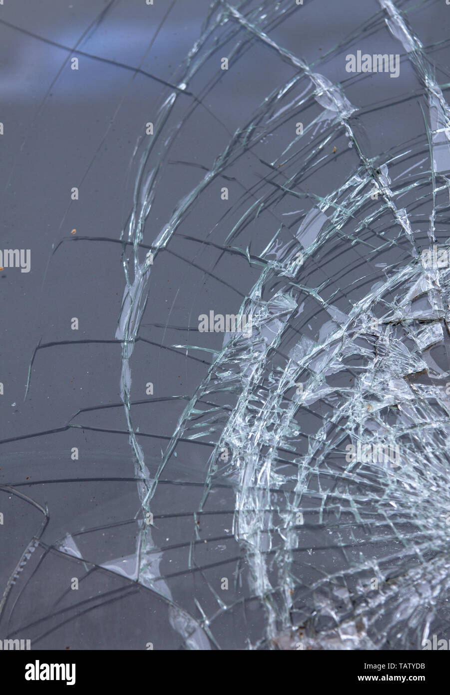 Shattered windshield after car accident hi-res stock photography and ...