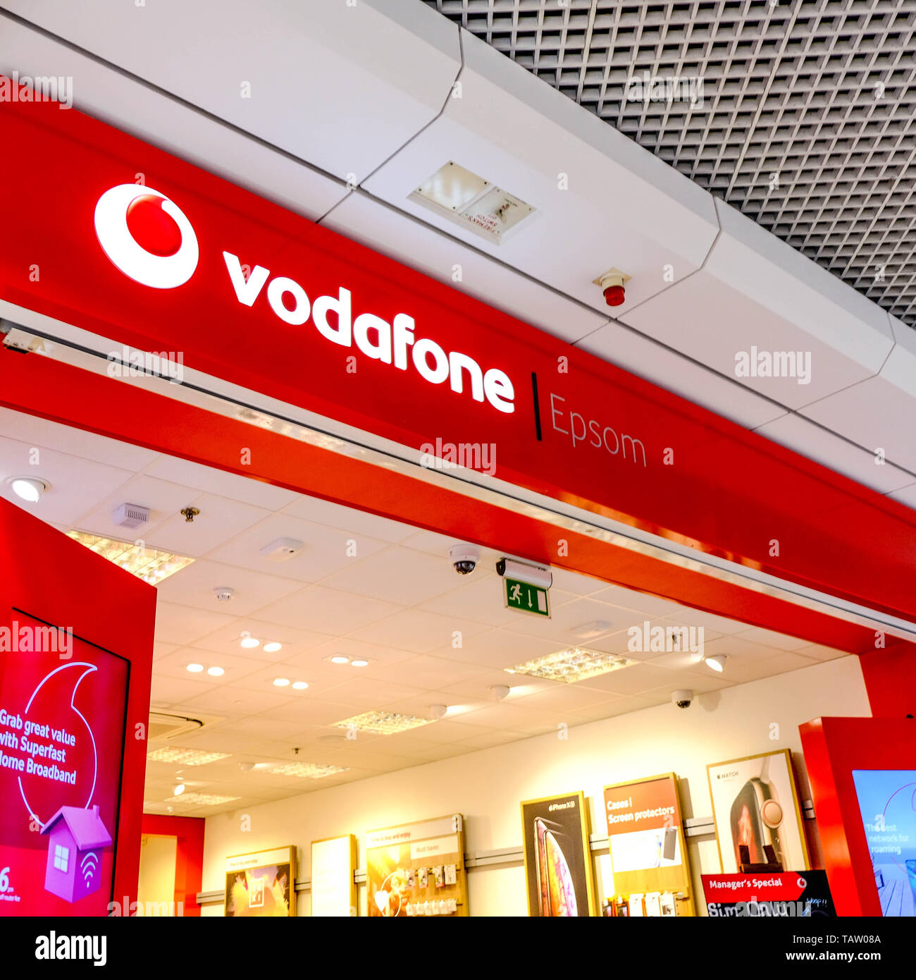 Vodafone group hi-res stock photography and images - Alamy