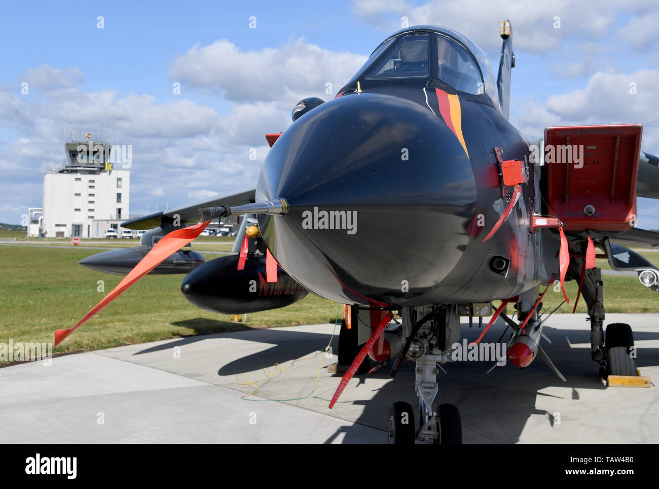 Jagel, Germany. 28th May, 2019. A tornado of the tactical air force ...