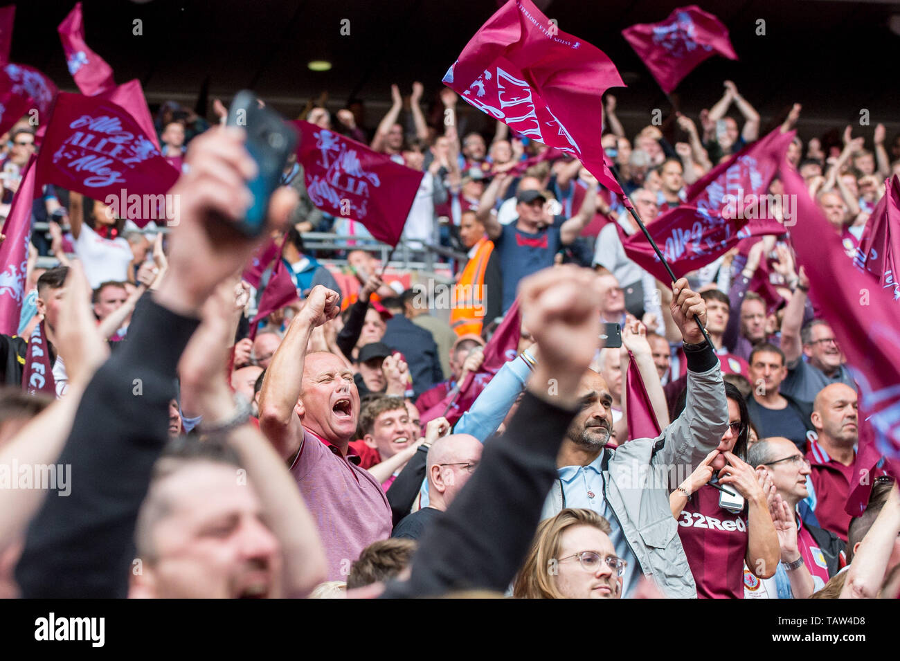 Derby fans wembley hi-res stock photography and images - Alamy