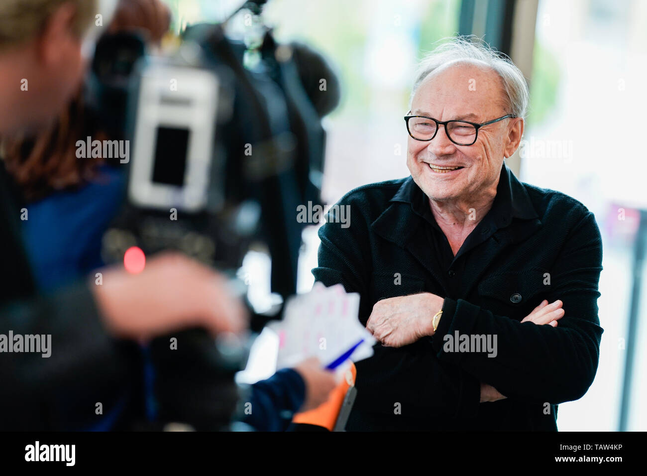 Worms, Germany. 28th May, 2019. The actor Klaus Maria Brandauer gives a ...