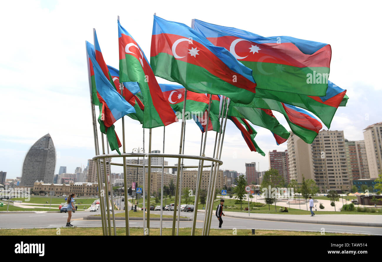 Arsenal fc flag hi-res stock photography and images - Alamy