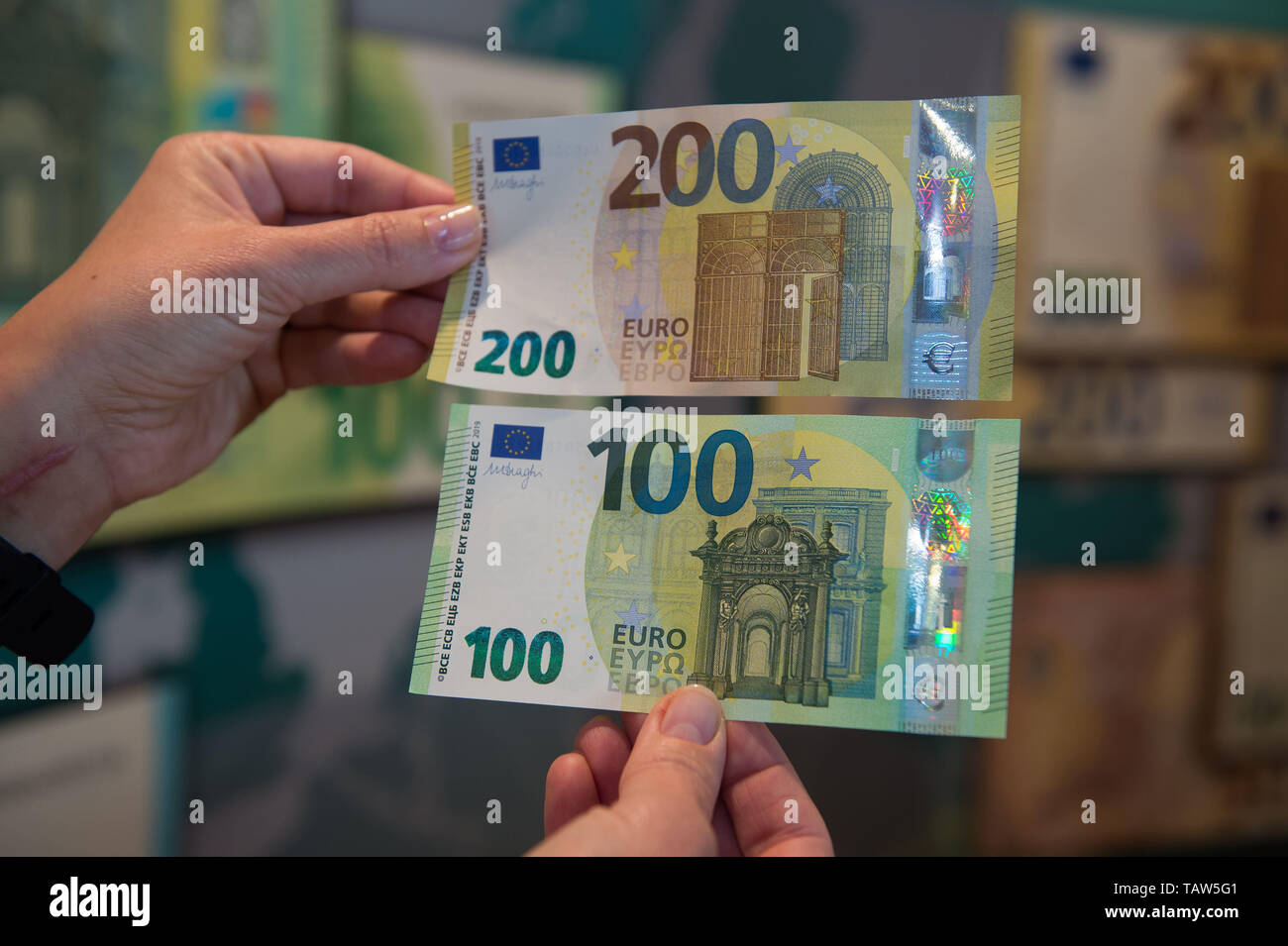 Security features hi-res stock photography and images - Alamy