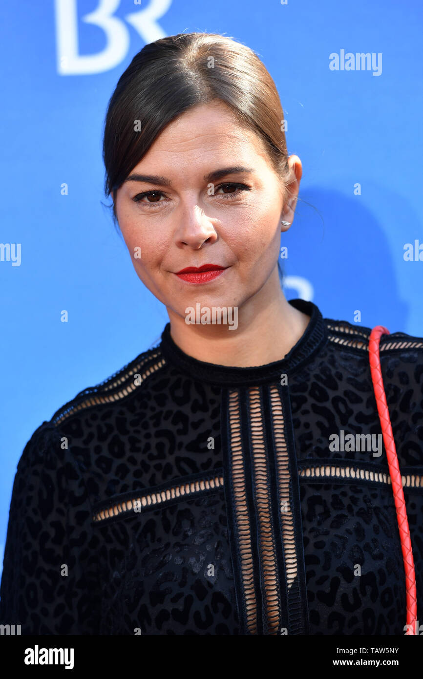 Munich, Deutschland. 24th May, 2019. Susan HOECKE (actress) single ...