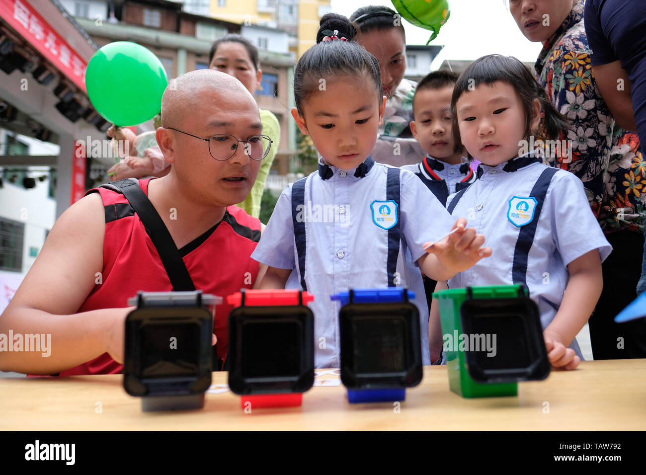 Sorting events hi-res stock photography and images - Alamy