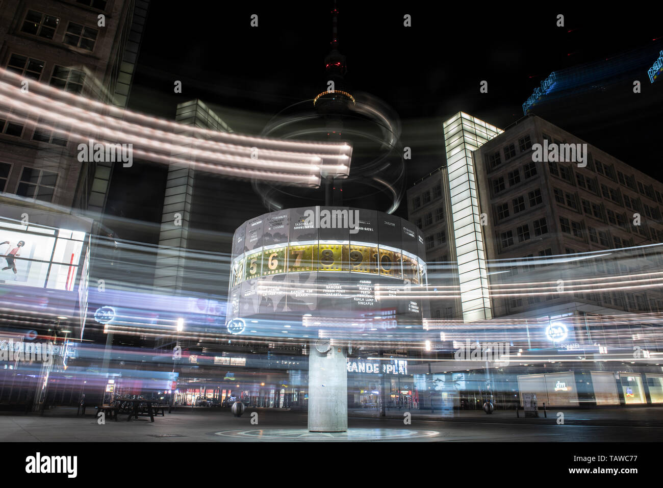 Berlin, Germany. 29th May, 2019. Colourful stripes of light frame the ...