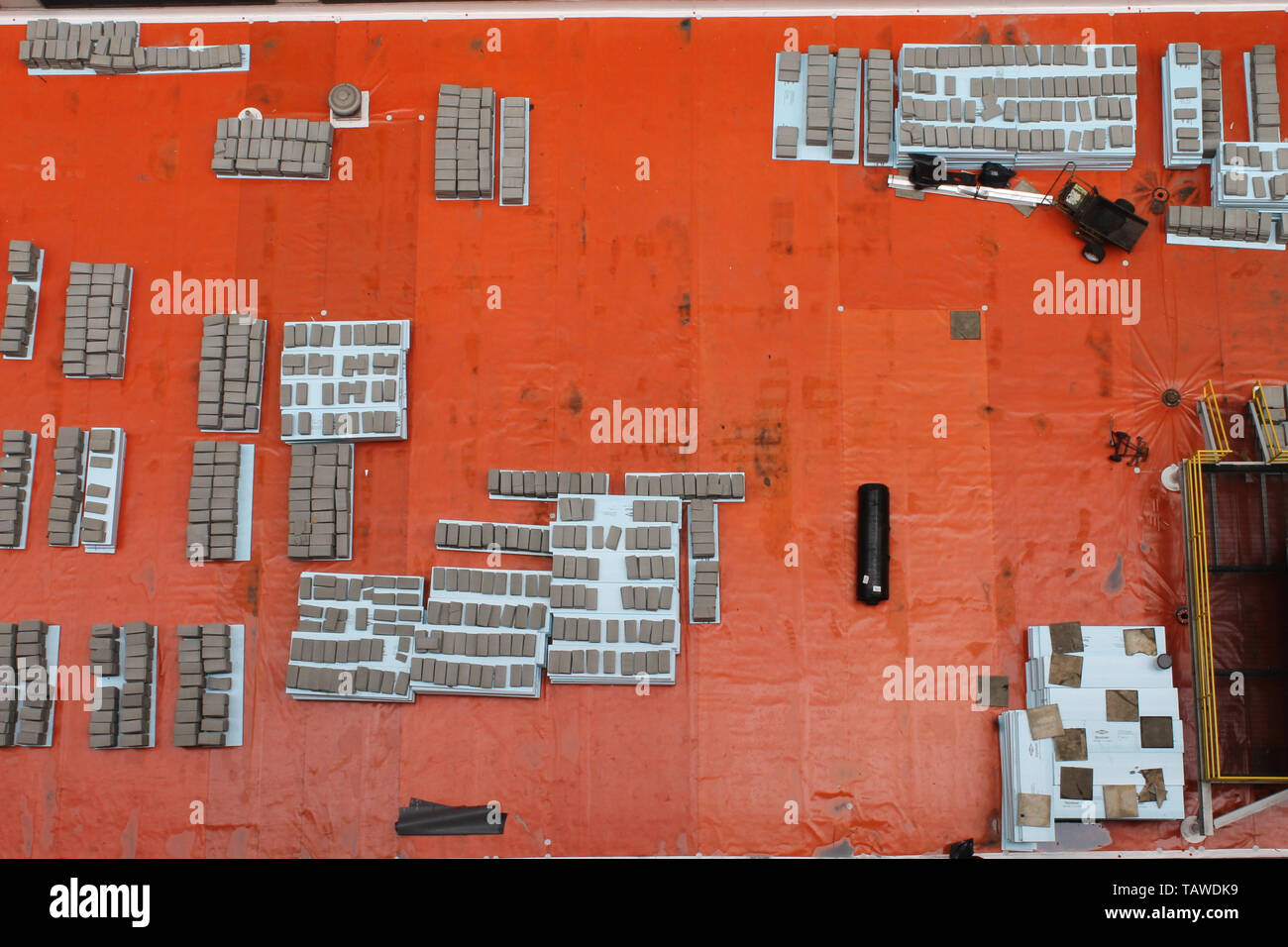 Construction clutter hi-res stock photography and images - Alamy