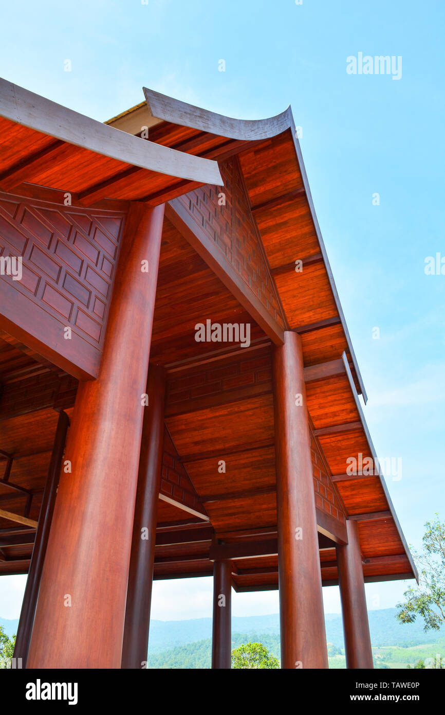 Wooden gable roof hi-res stock photography and images - Alamy