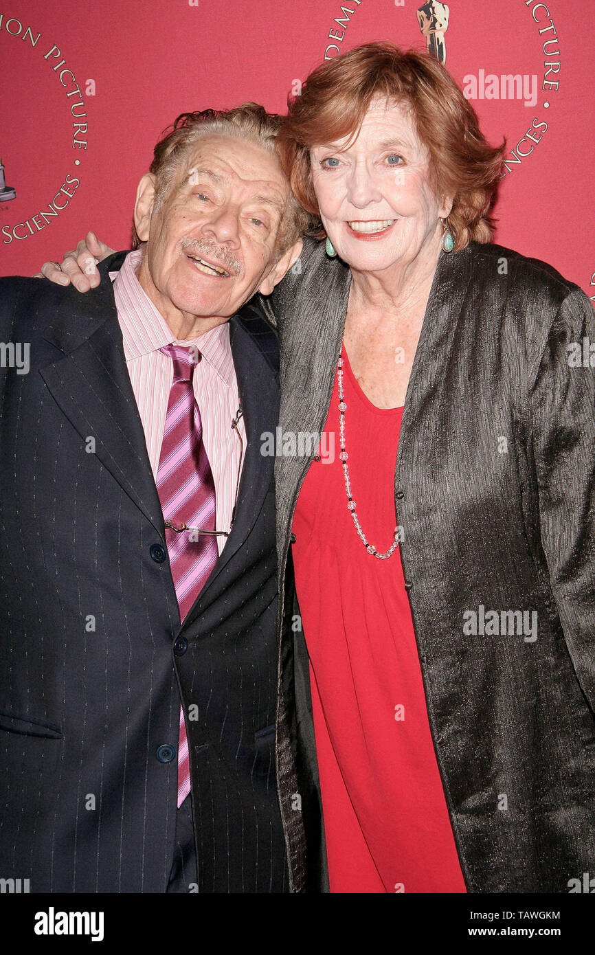 New York, USA. 24 February, 2008. Actors, Jerry Stiller, and, Anne ...