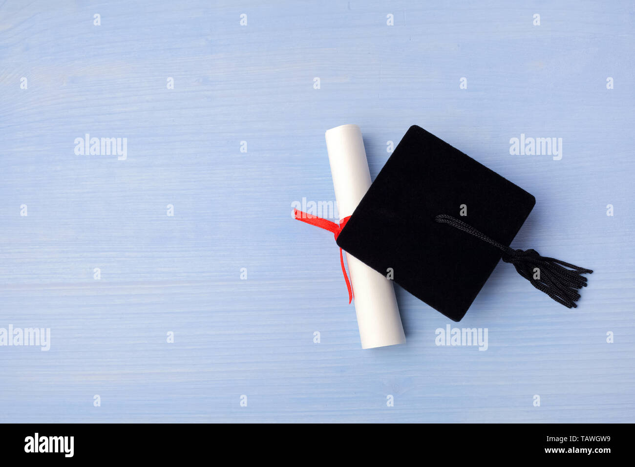 Degree scroll black background hi-res stock photography and images - Alamy