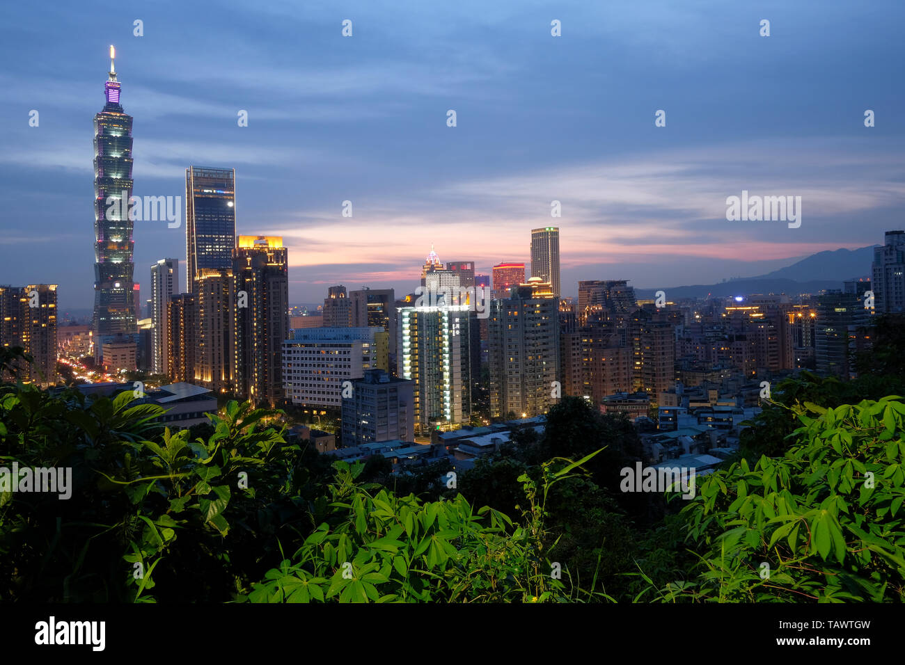 View of Taipei City skyscrapers at twilight from Elephant or Xiangshan ...