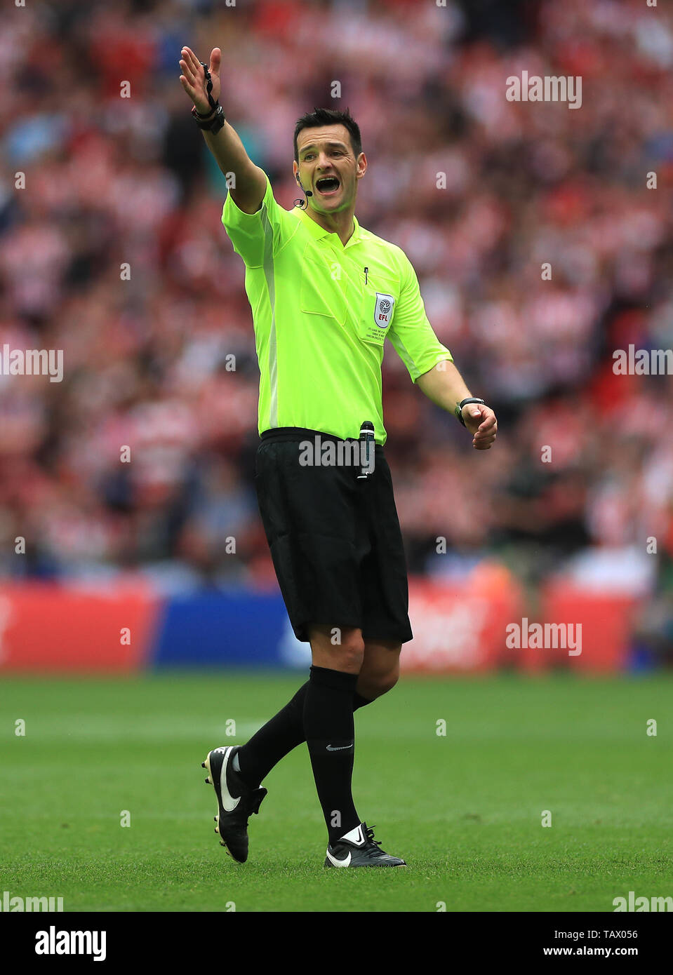 Match referee Andrew Madley Stock Photo - Alamy