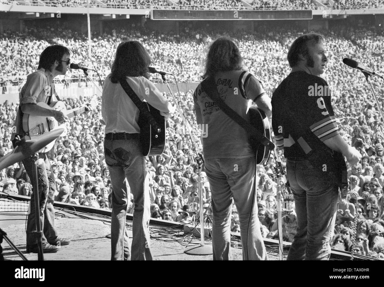 David crosby stephen stills graham nash neil young crosby Black and ...