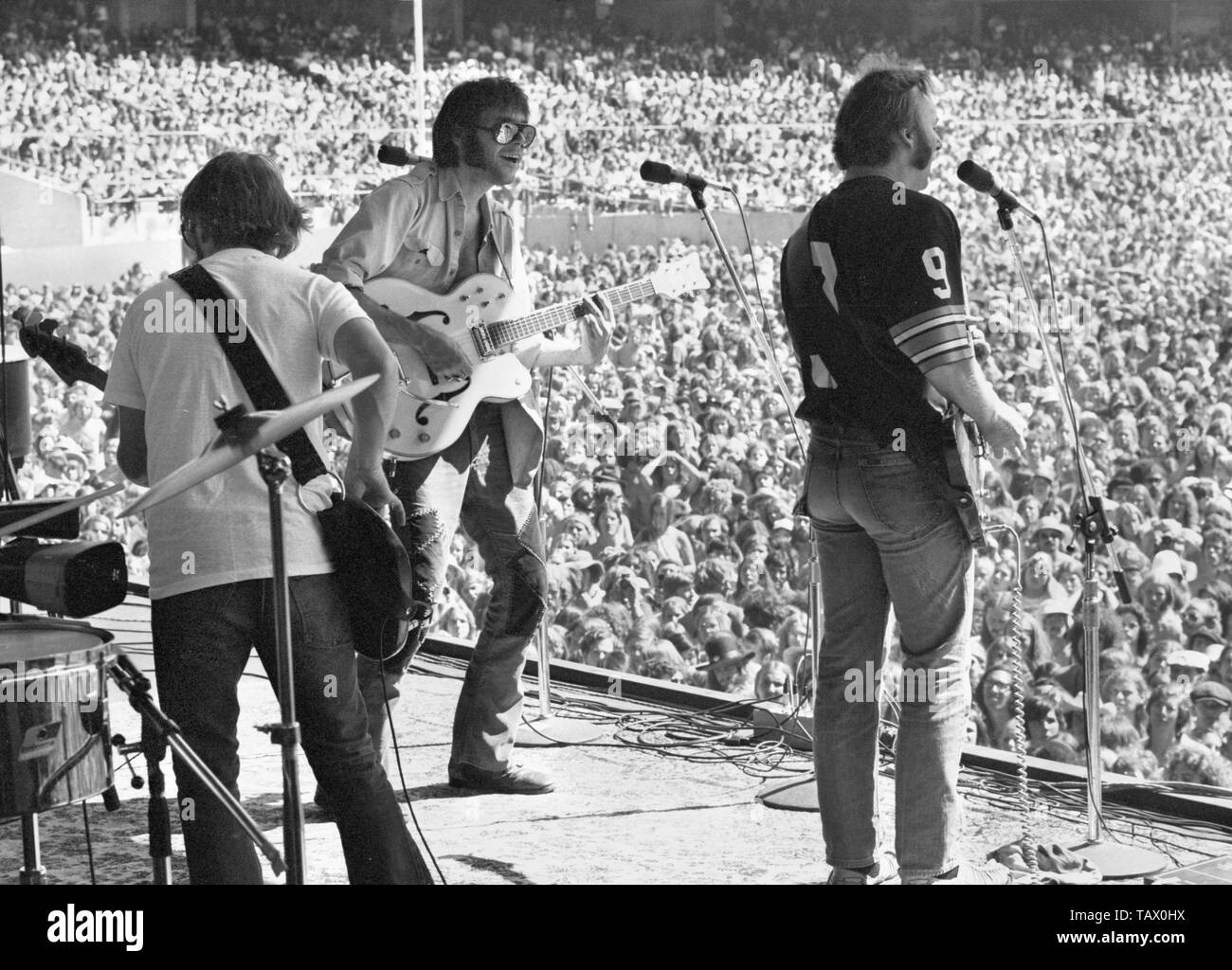 L-R)Tim Drummond, Neil Young, and Stephen Stills of Crosby Stills Nash ...