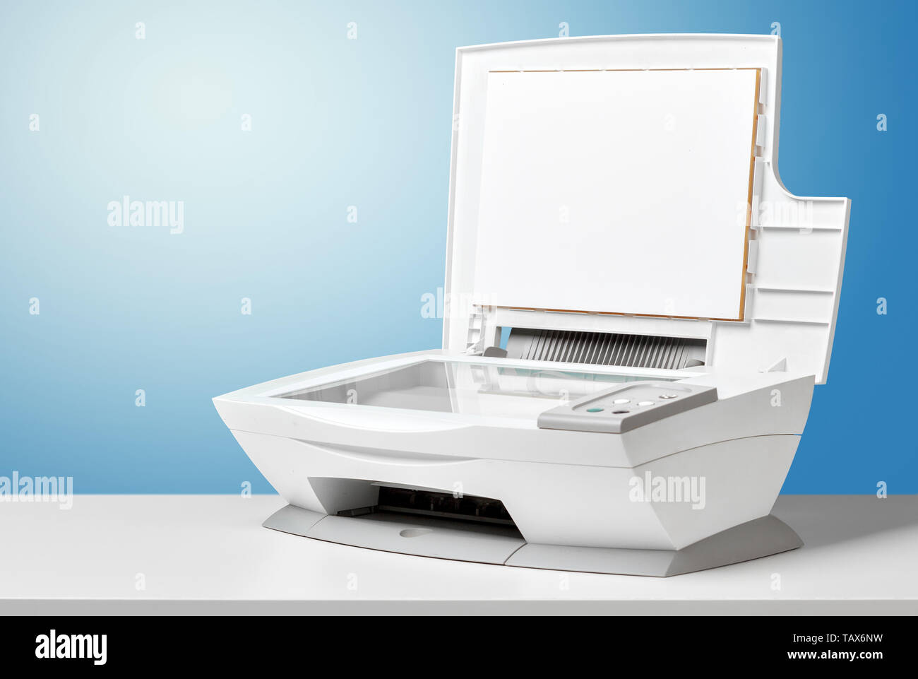 Deskjet printer hi-res stock photography and images - Alamy