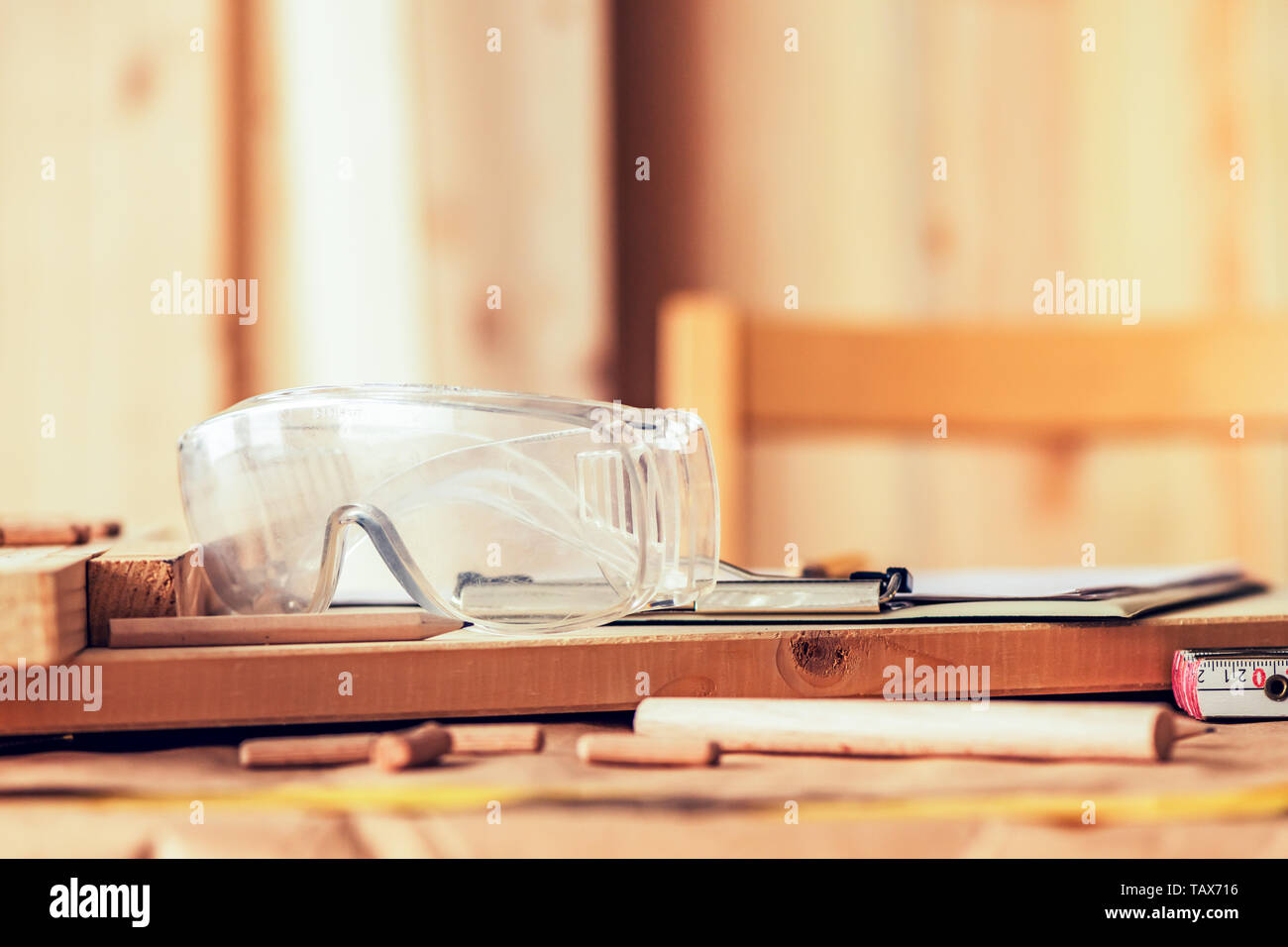 Safety construction goggles hi-res stock photography and images - Alamy