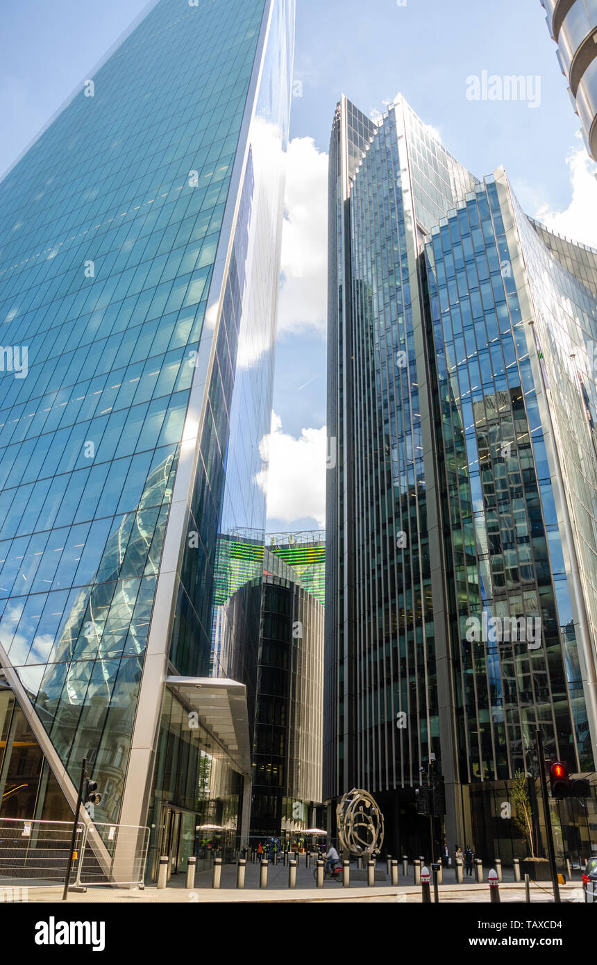 The Willis Building and The Scalpel stand next to each other in the ...