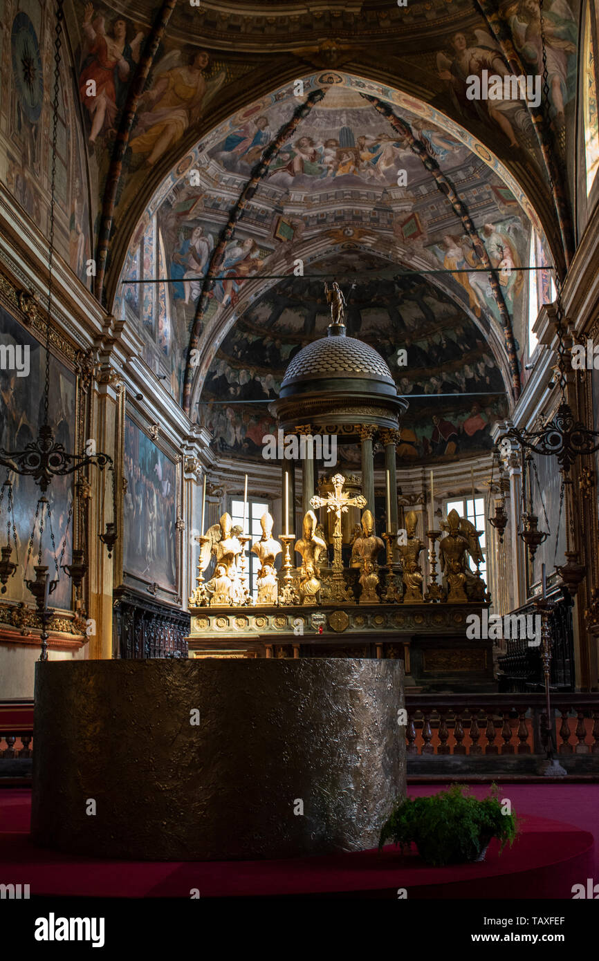 Milan: main chapel of the Church of Saint Mark, built from 1245 and ...