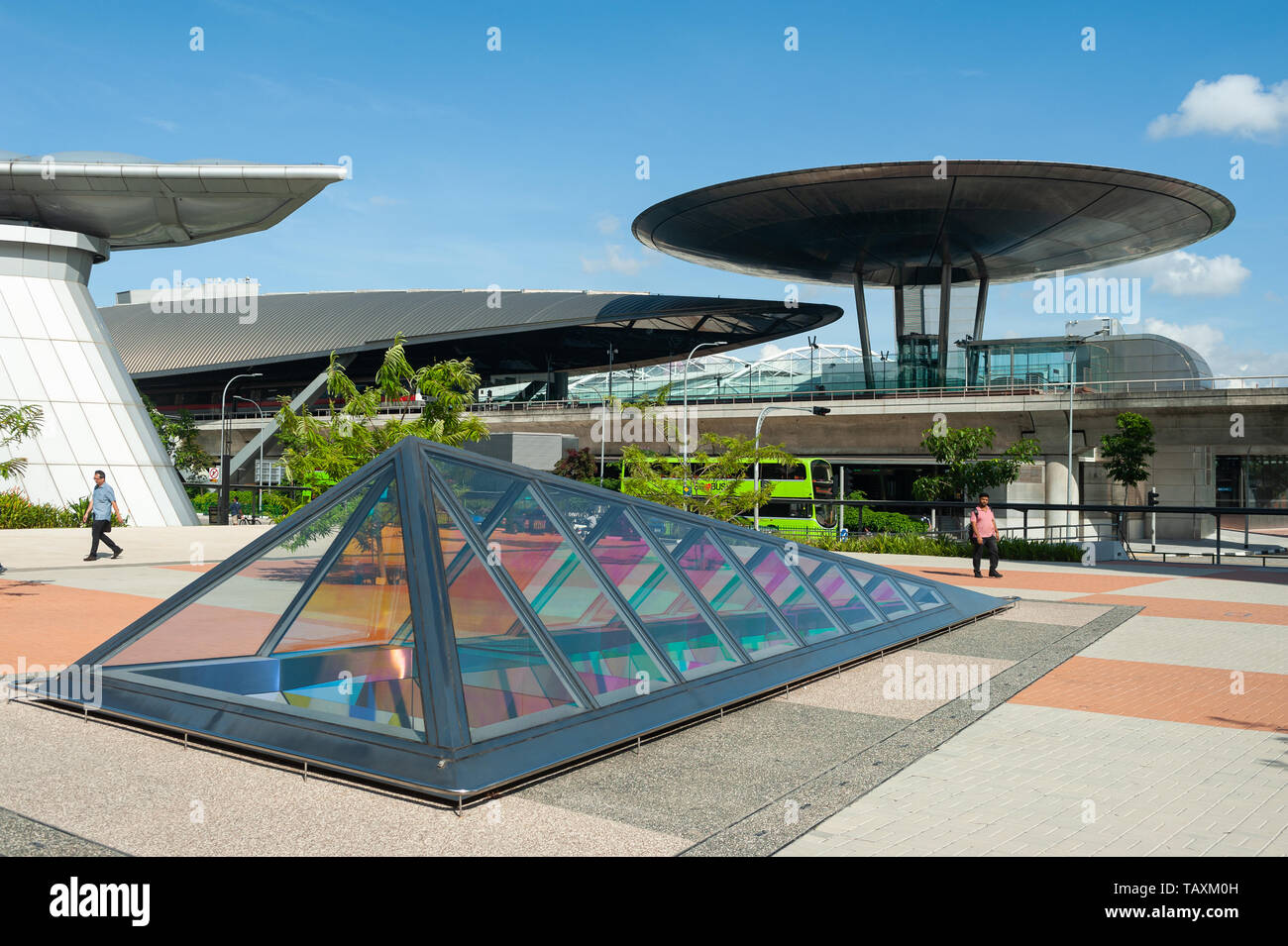 24.05.2019, Singapore, Republic of Singapore, Asia - Exterior view of ...