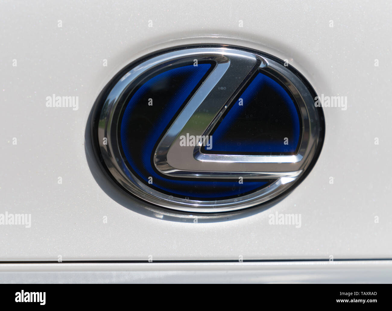 Lexus sign hi-res stock photography and images - Alamy