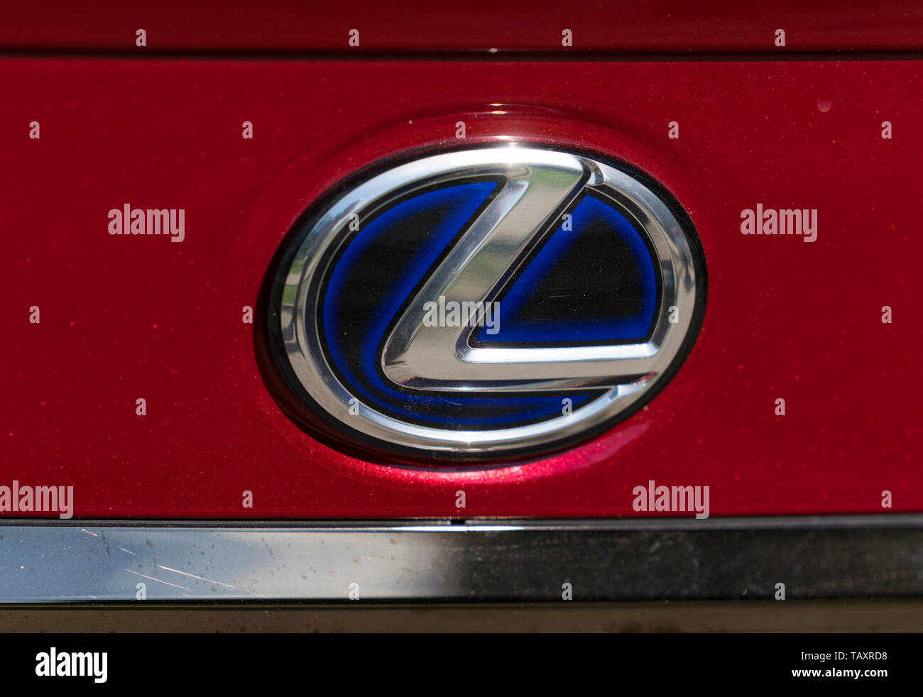 Lexus sign hi-res stock photography and images - Alamy