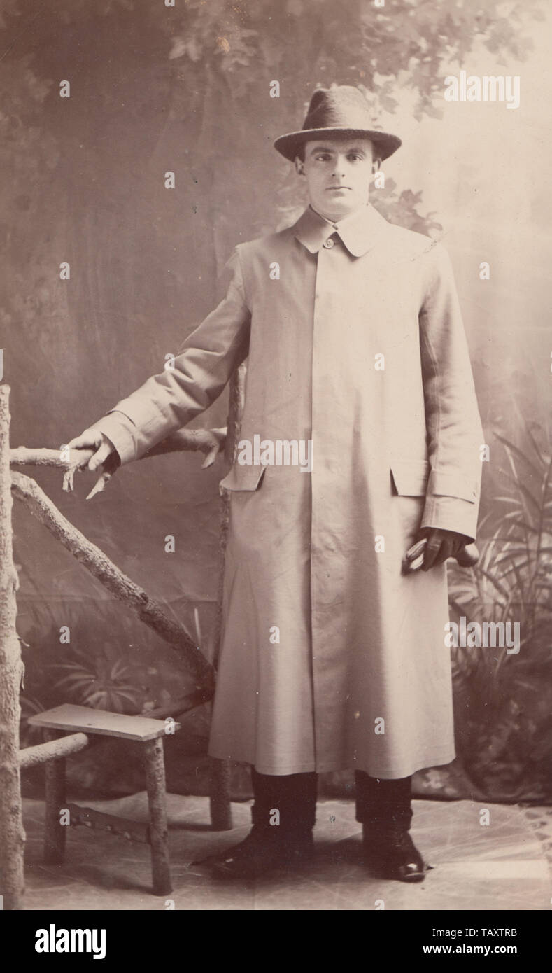 Vintage raincoat hi-res stock photography and images - Alamy